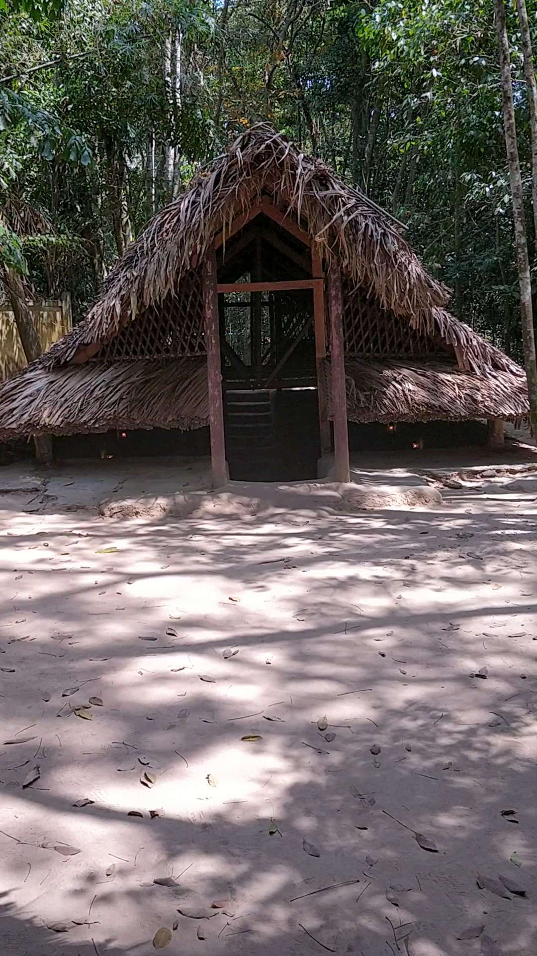History of Vietnam: Củ Chi tunnels visit | Travel Guide