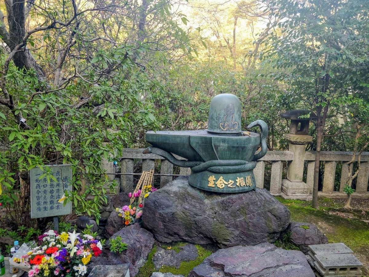 Nagoya : Togan-Ji Temple and its Huge Buddha | Travel Guide